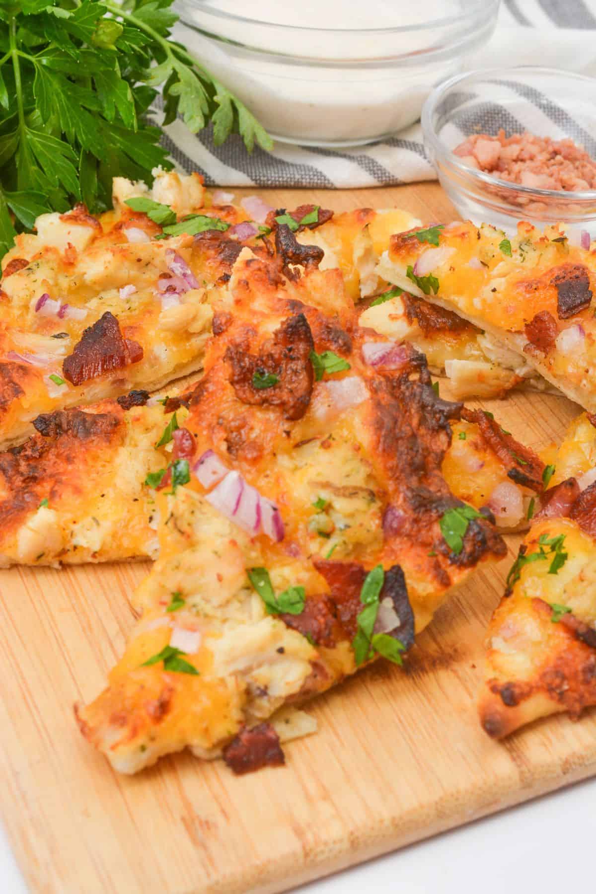 Bacon Chicken Ranch Flatbread - Cake Mix Recipes